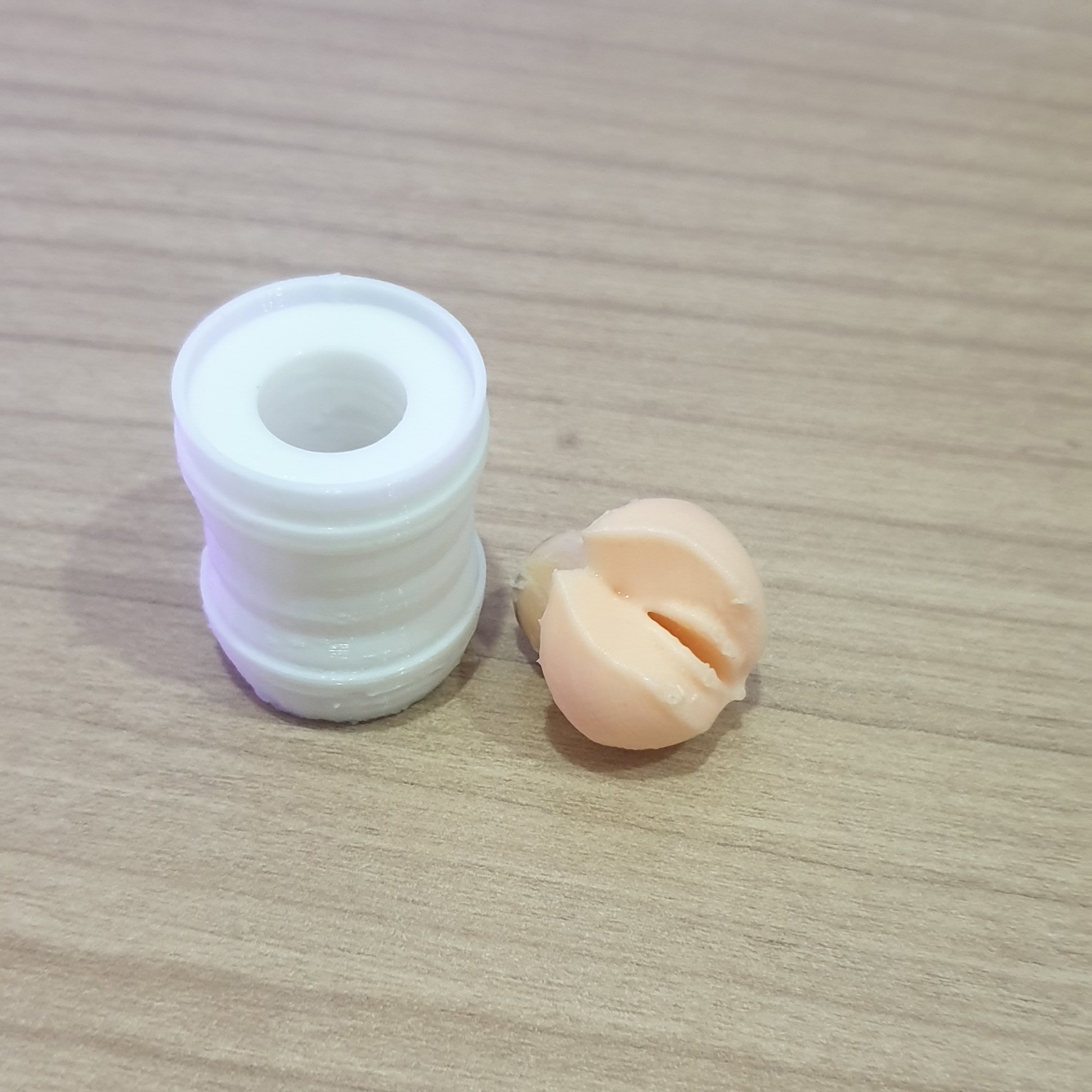 STL file Pussy Toothpaste Cap・Model to download and 3D print・Cults