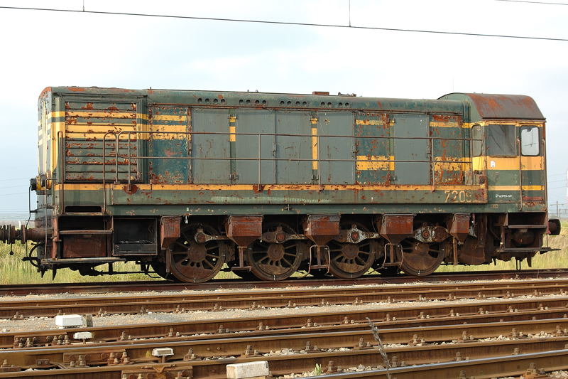 STL file locomotive series 72 sncb ho body・Model to download and 3D ...