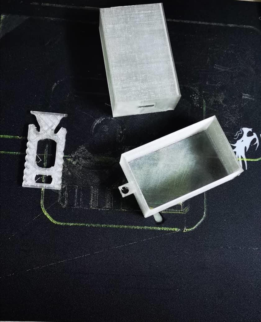 STL file Earphone Case・3D printable model to download・Cults