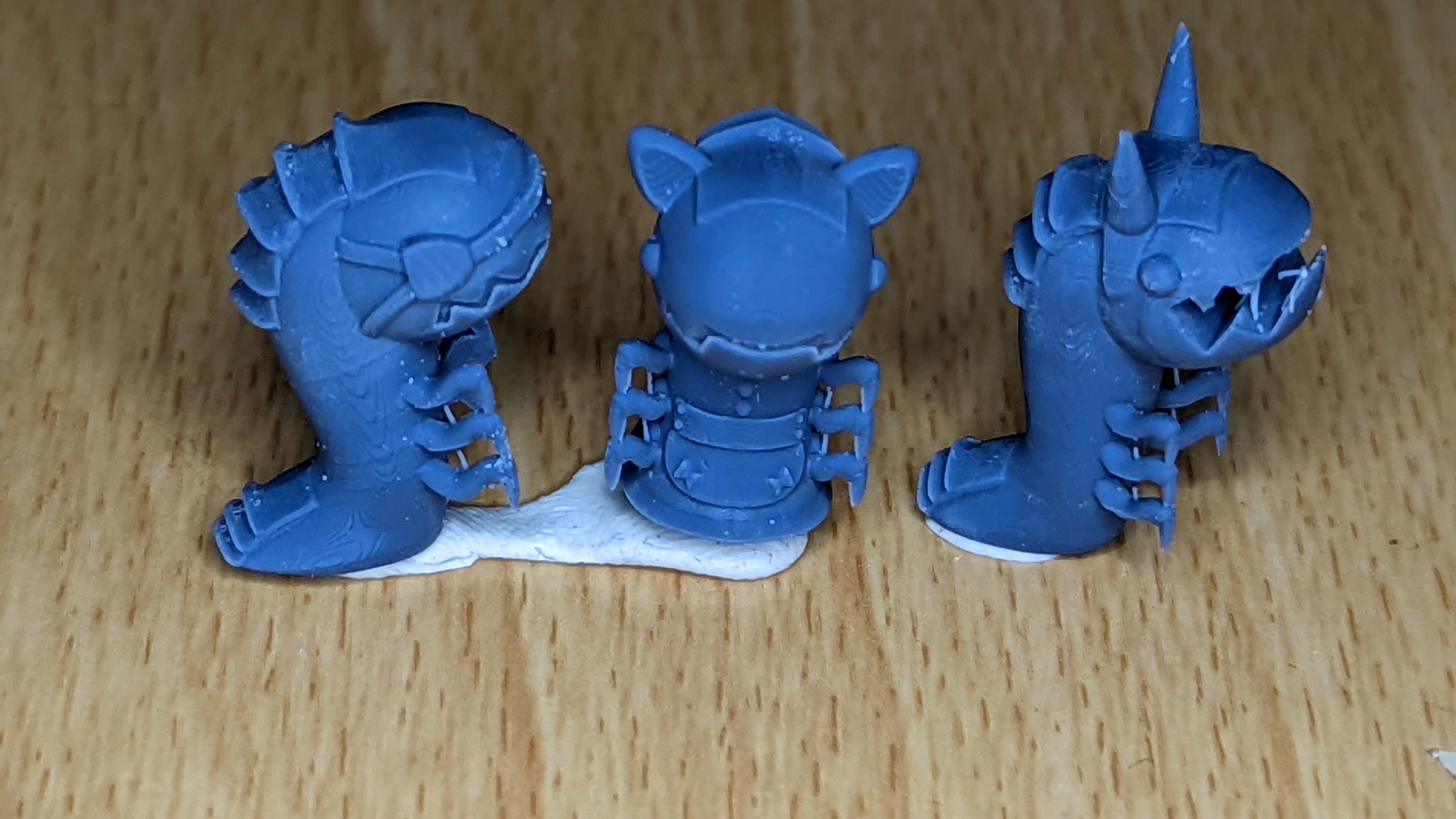 3D printable cute bugs with costumes.・Cults