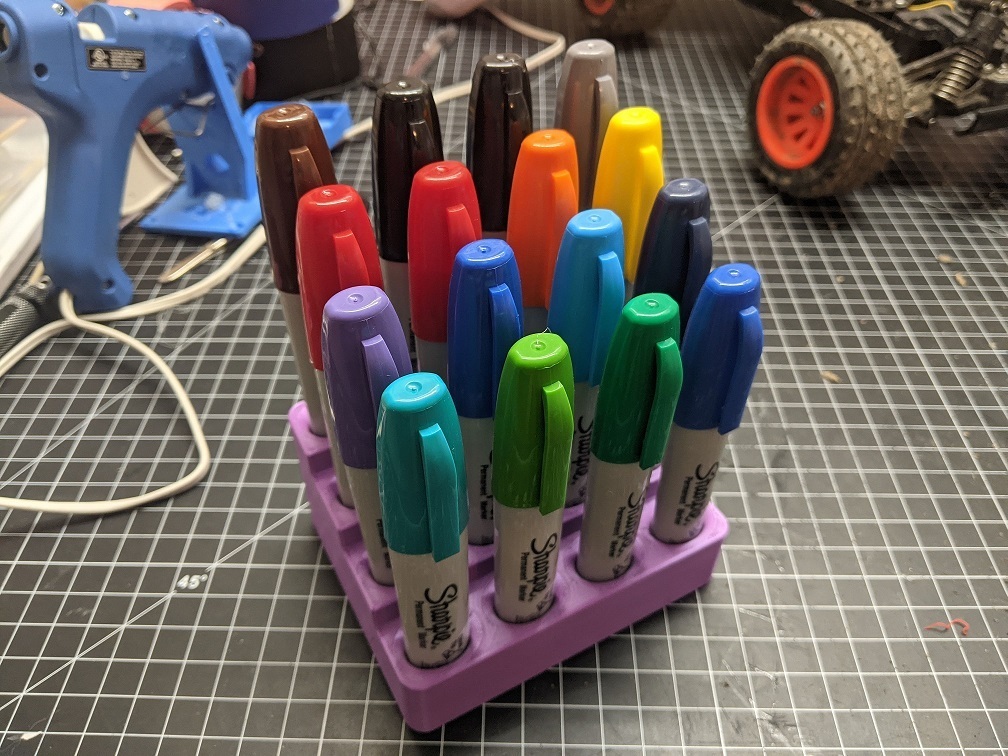 Free STL file Chisel Tip Sharpie Holder・3D printable design to download ...