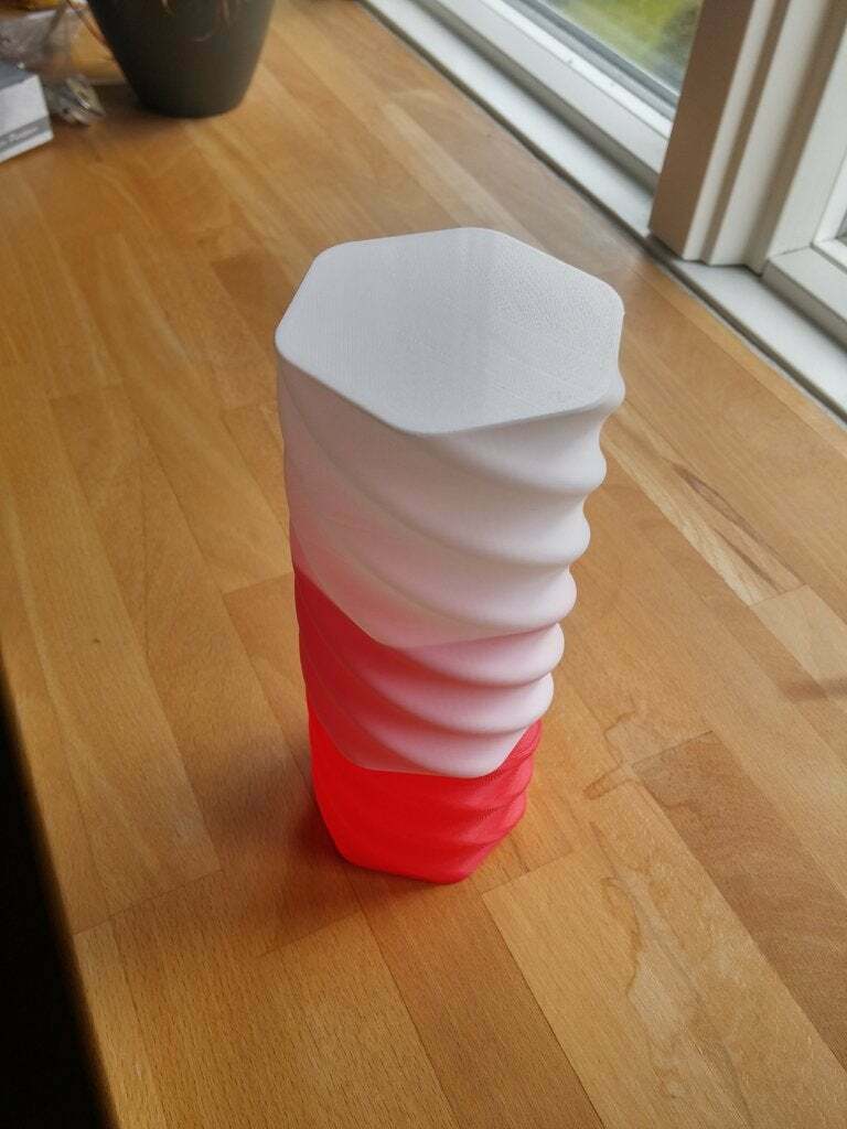 Free SCAD file Customizable Satisfying Twist Container・3D printing idea ...