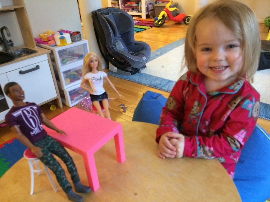 Free 3D file Simple Barbie Table 🎲・3D printer model to download・Cults