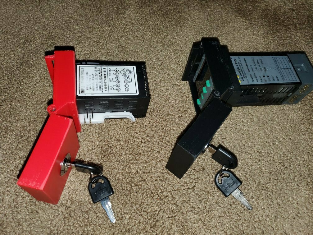 Free 3D file 1/16 DIN Temperature Controller locking cover・3D printable ...