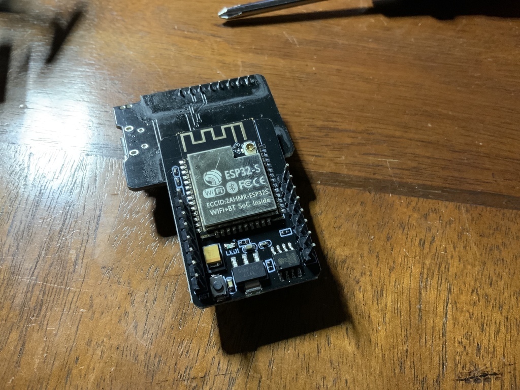 Free STL file ESP32-CAM case (micro SD and LED lamp slots) 🔦・3D ...