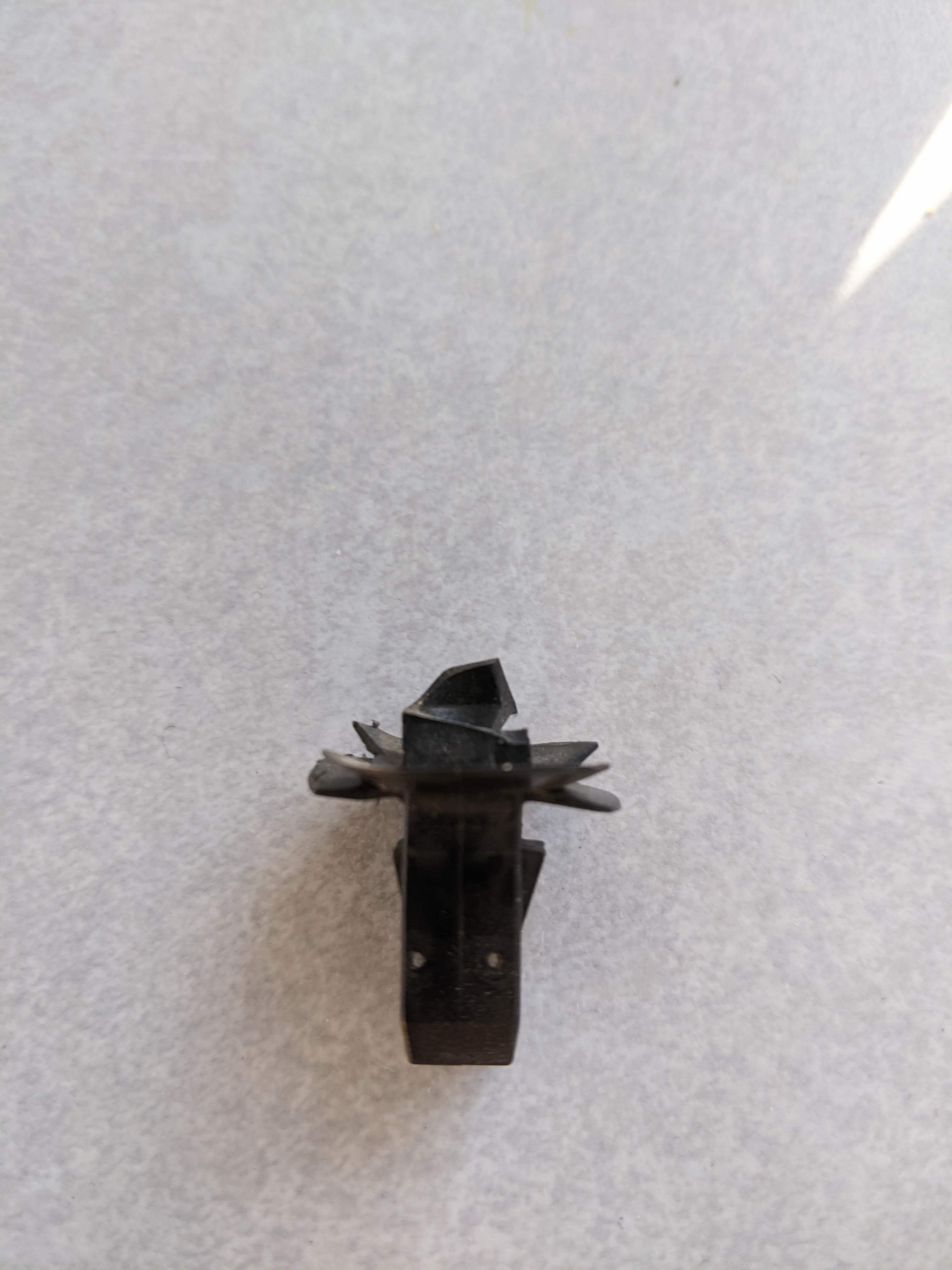 STL file Dodge Ram grill retaining clip 🐏・3D print design to download・Cults