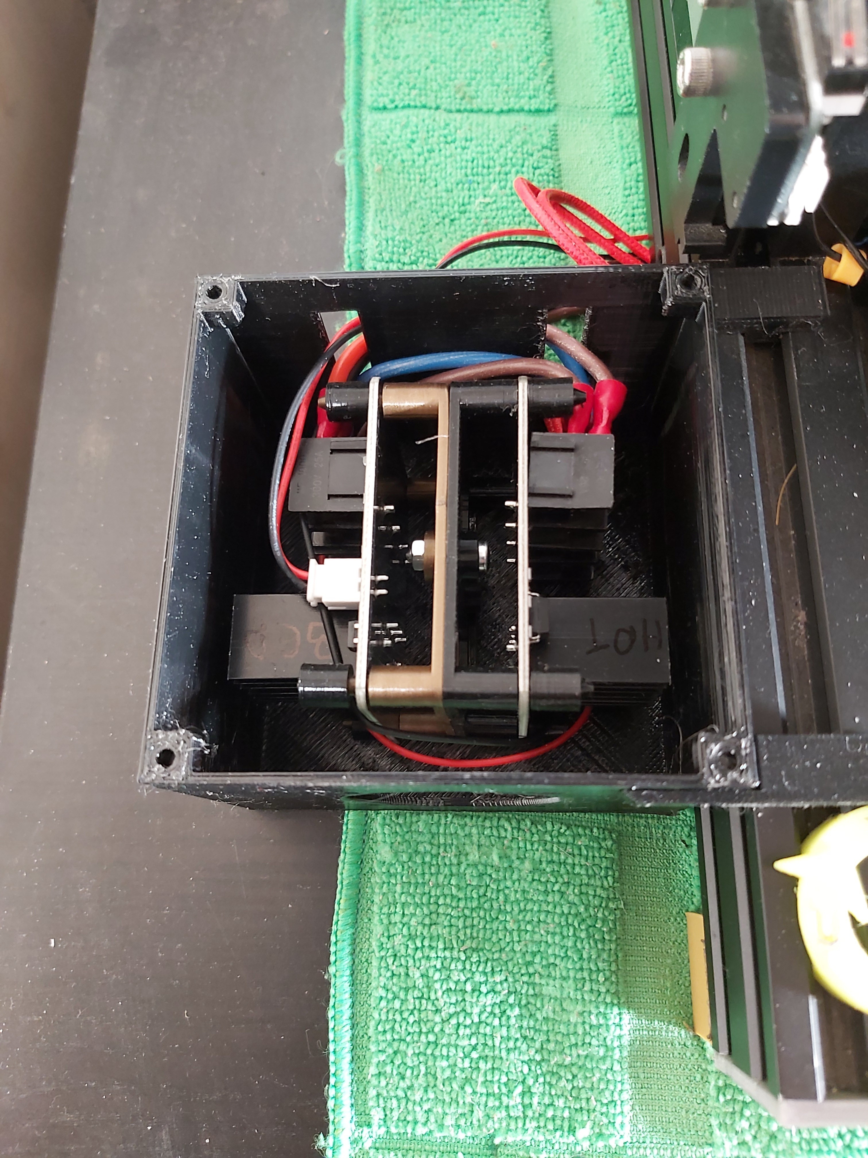 STL file Case for two Mosfet - Scatola per 2 mosfet・3D printing design ...