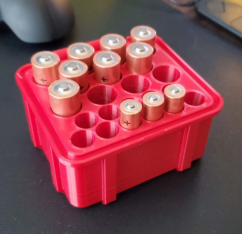 Free 3D file Rugged Box for 11x AA + 11x AAA batteries・3D printing ...