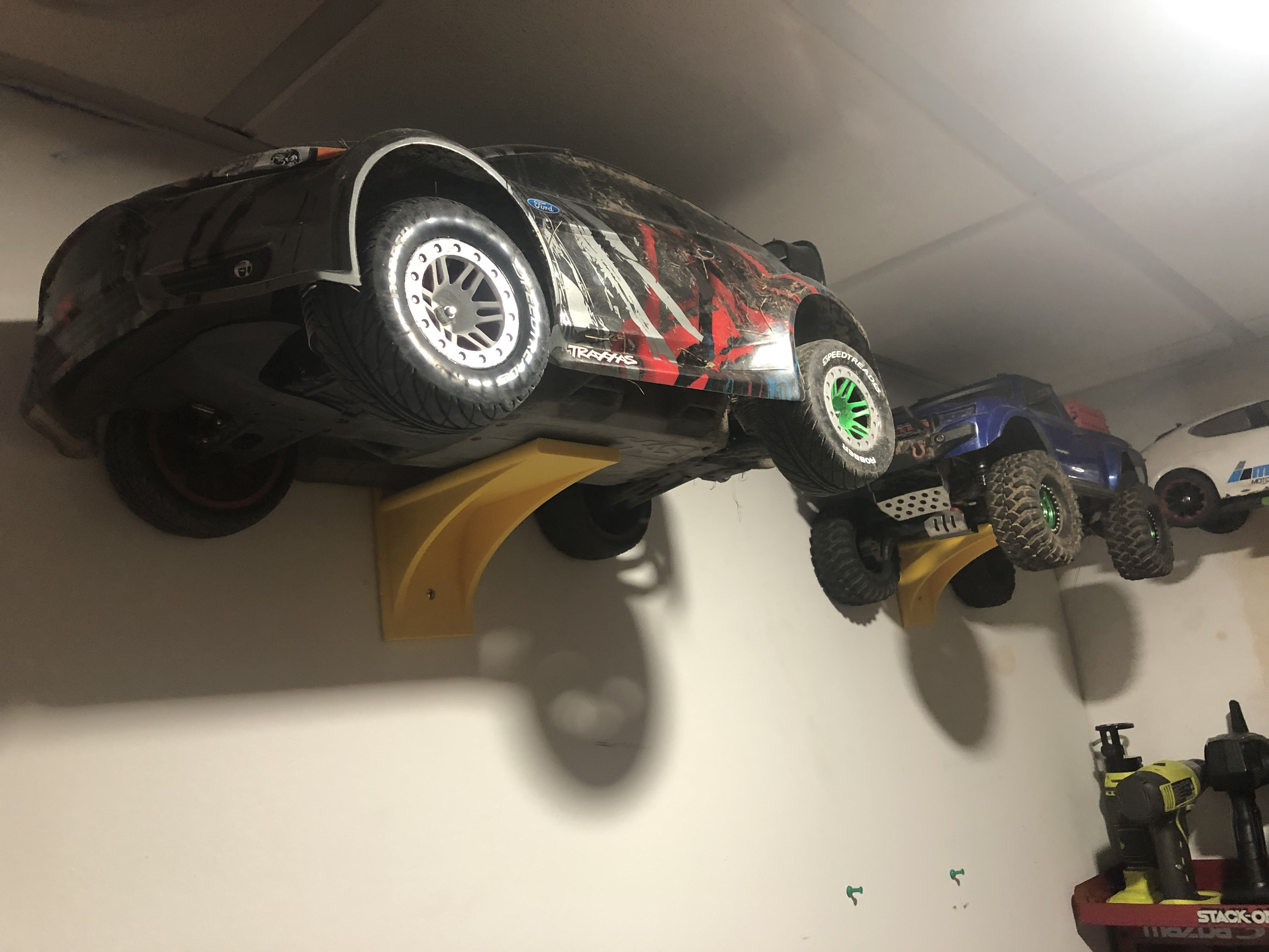 STL file Rc Wall Hanger・3D print design to download・Cults