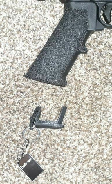 Free STL file AR-15, STORAGE PLUG (PISTOL GRIP) 🔌・3D printing model to ...