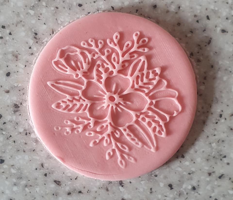 STL file flower embosser ideal for cupcakes decoration・3D printer ...