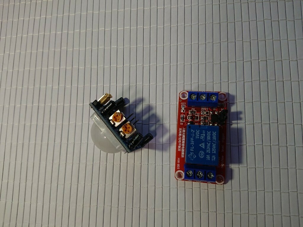 Free 3D file Table lamp "Don't slouch" with a motion sensor 🔦・3D ...