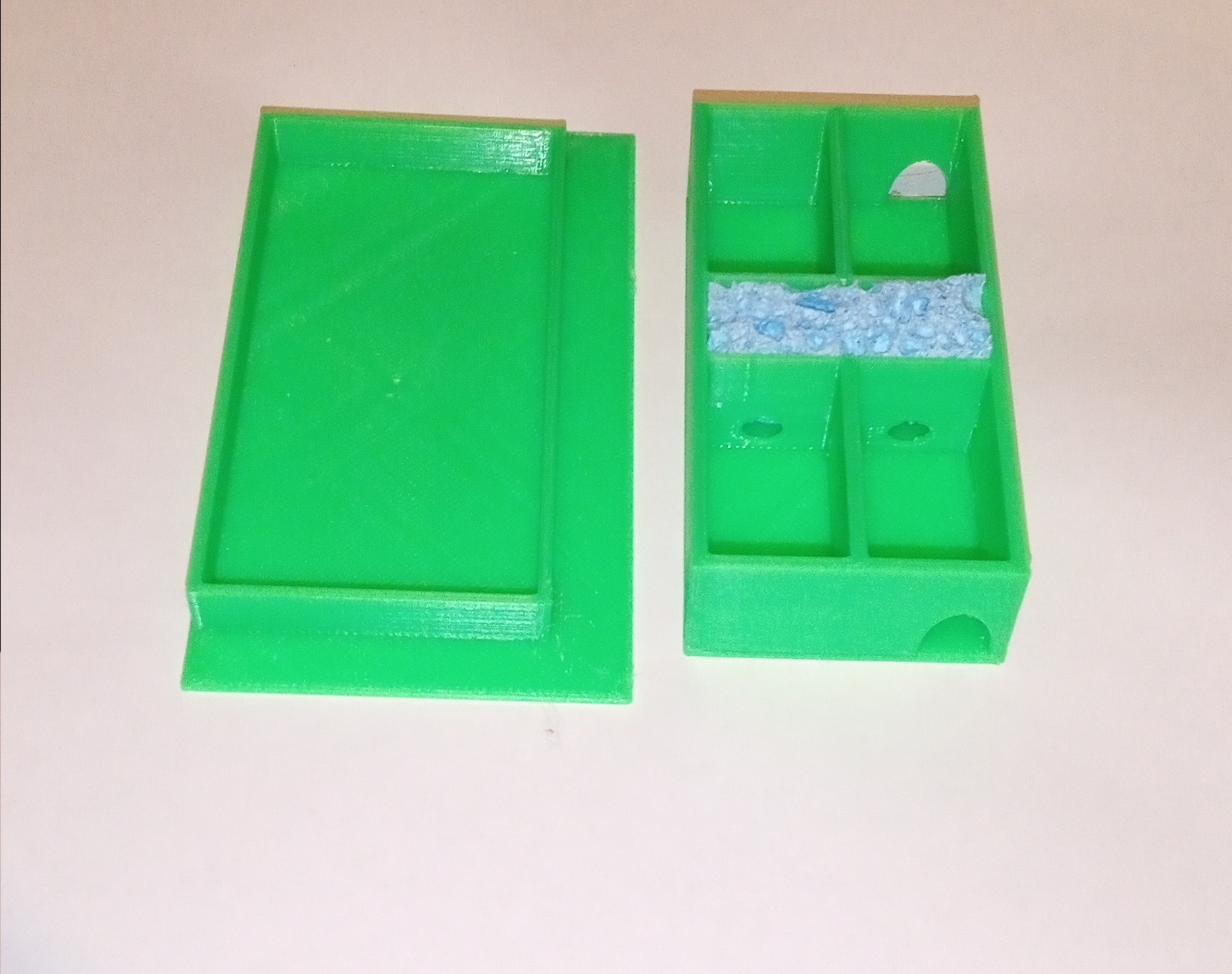 STL file Queen Ant Founding Trap Urban 👸・Template to download and 3D ...