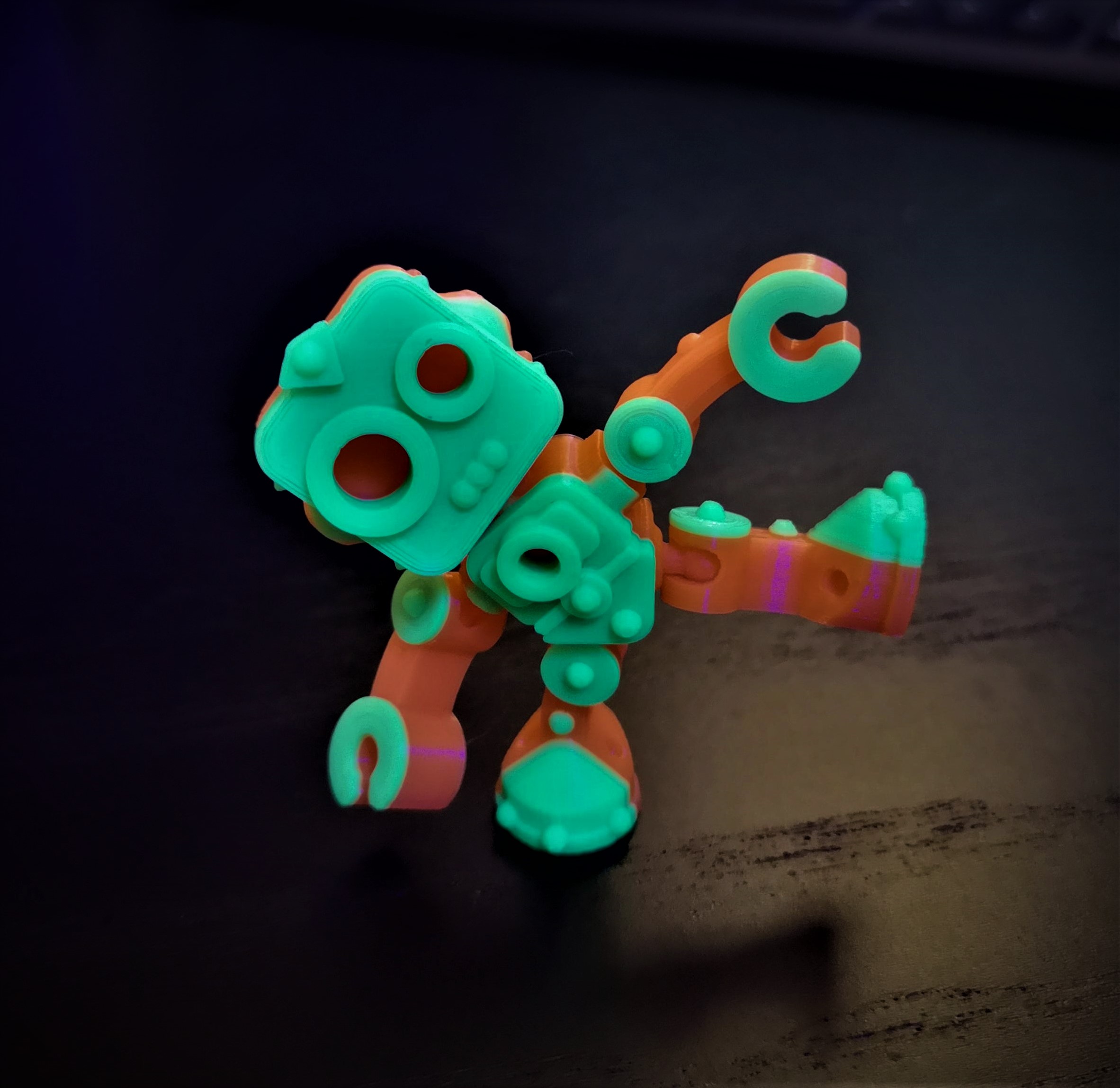 STL file BOOBOT - Flexi Robot - Print in Place / No supports! / Easy 🤖 ...