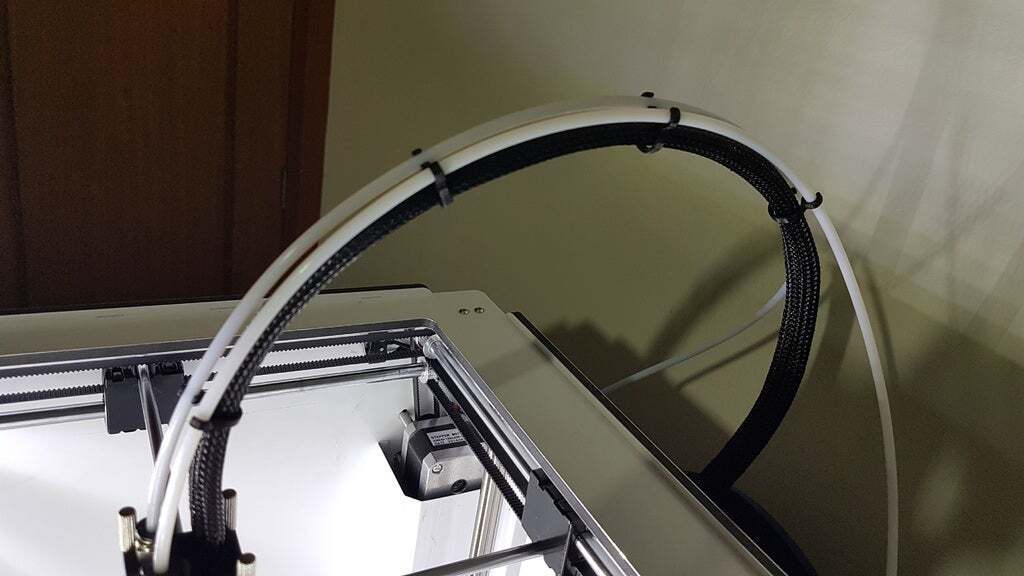 Free STL file Ultimaker PTFE Tube Clip・3D printing model to download・Cults