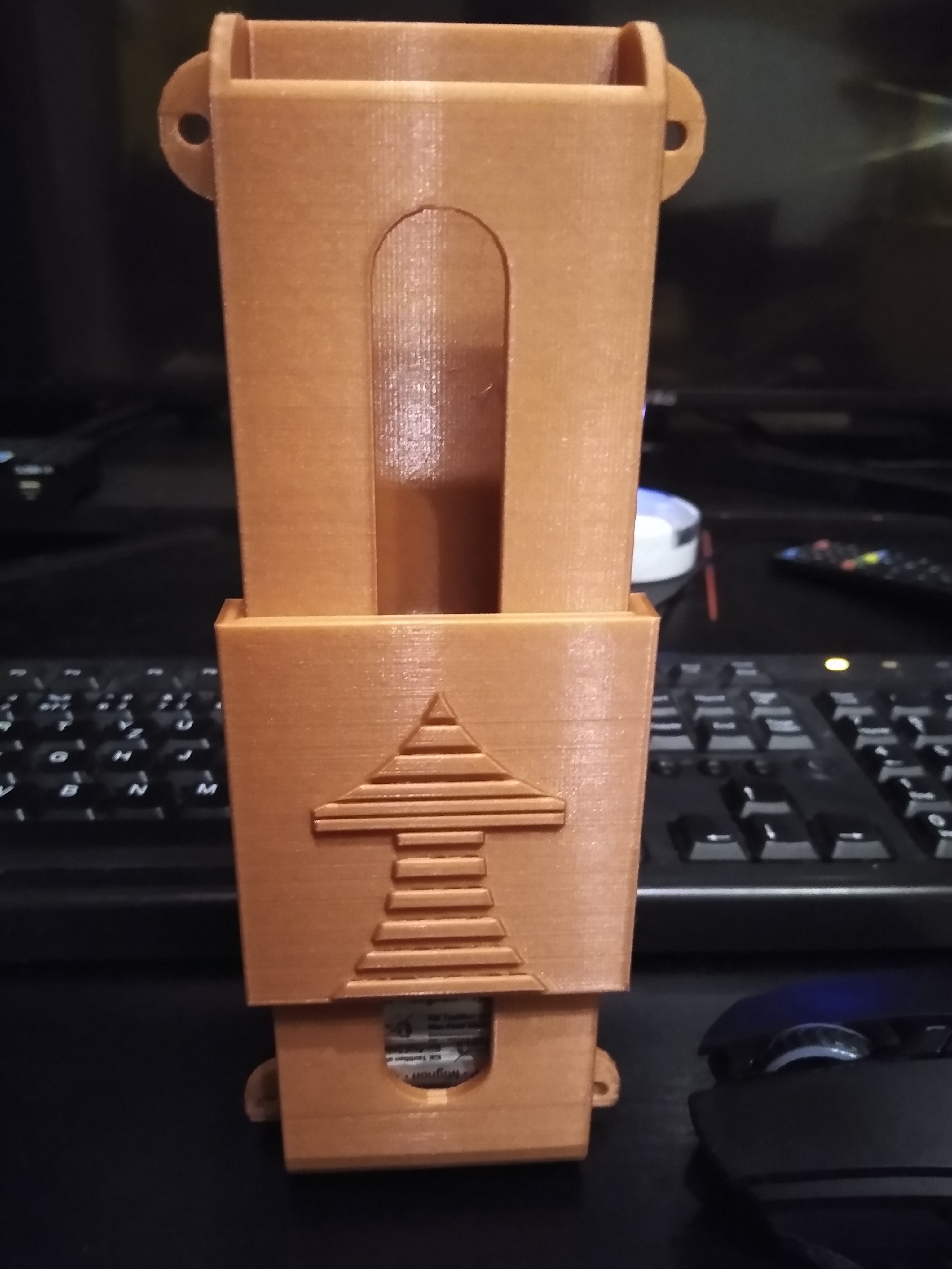 STL file BOX AA battery 📦・3D printable model to download・Cults