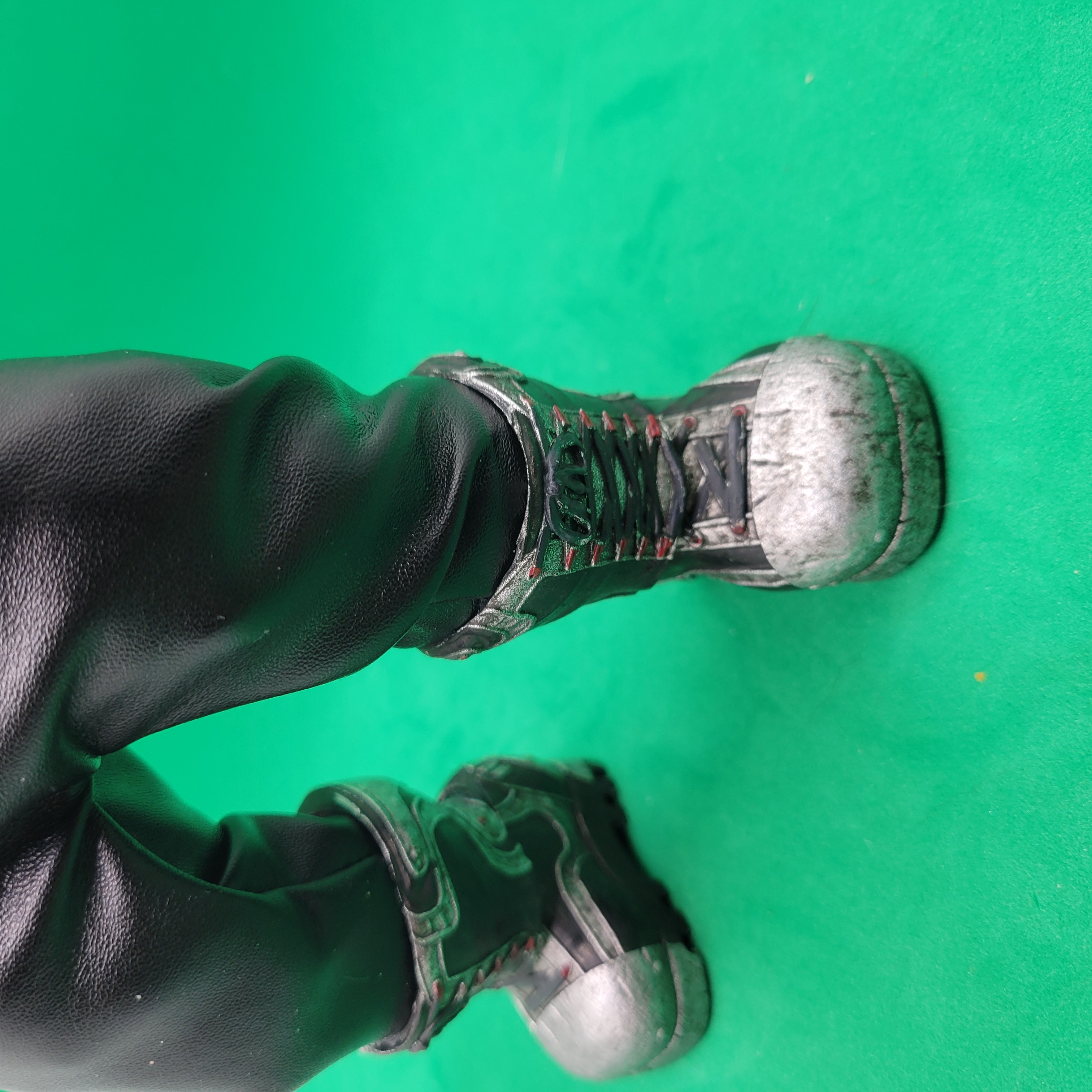 STL file Bane boots large figure mezco mcfarlane marvel legends batman ...