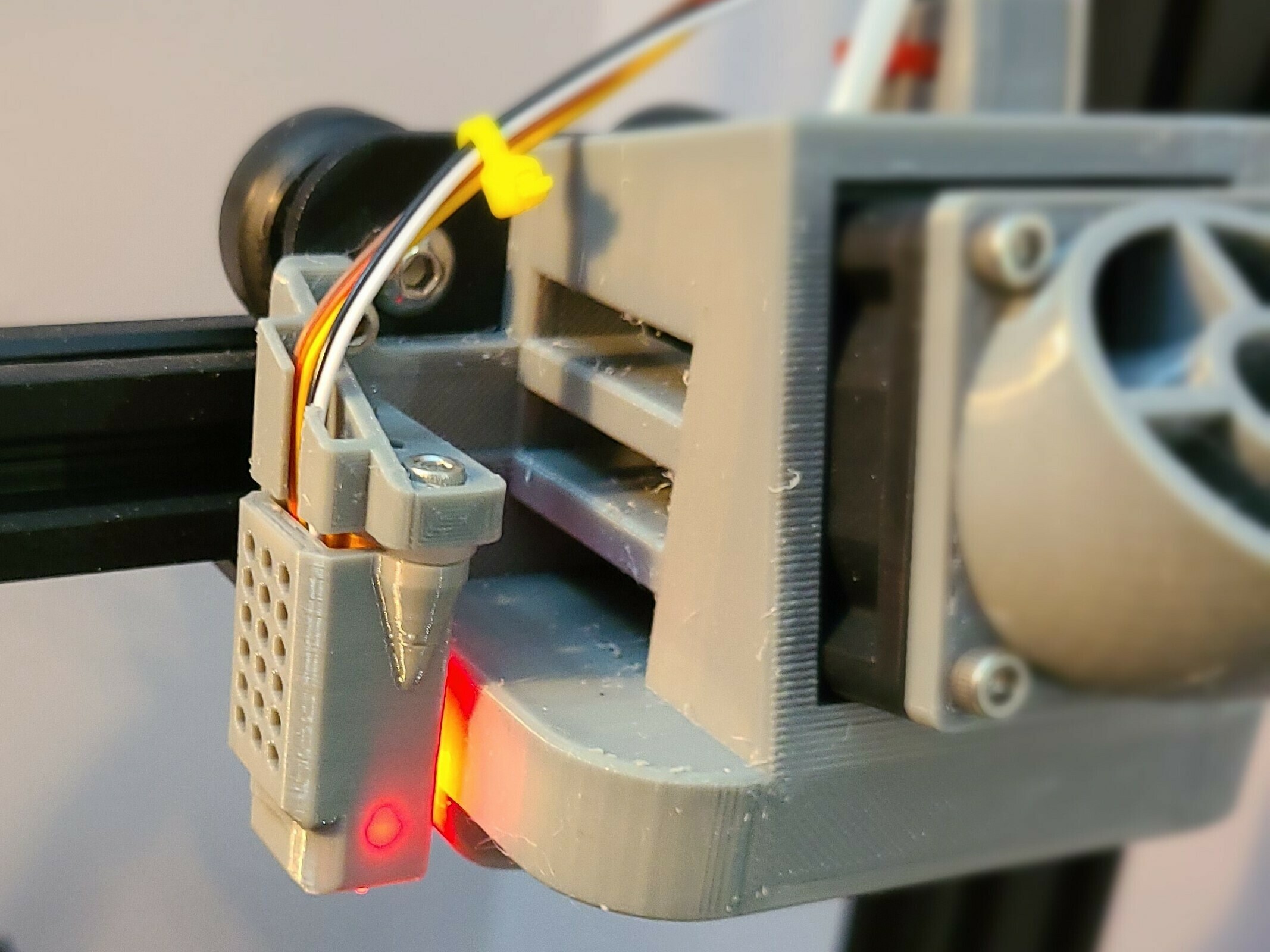 Free 3D file REMIX BLTOUCH BACK COVER AND SPACER WHEN INSTALLED ...