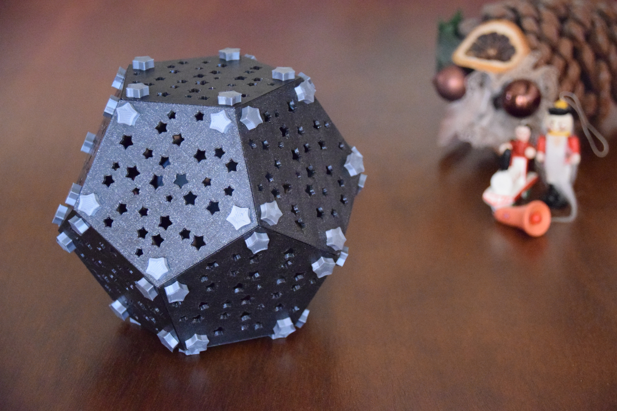 Free STL file Christmas Vault (Dodecahedron Lampshade)・3D printable ...