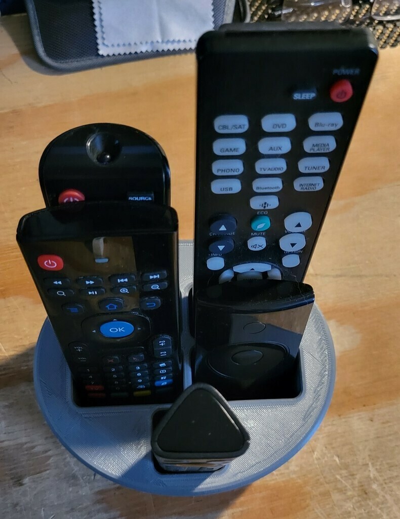 Fichier 3D gratuit Porte-téléphone élégant - Porte-téléphone・Design ...