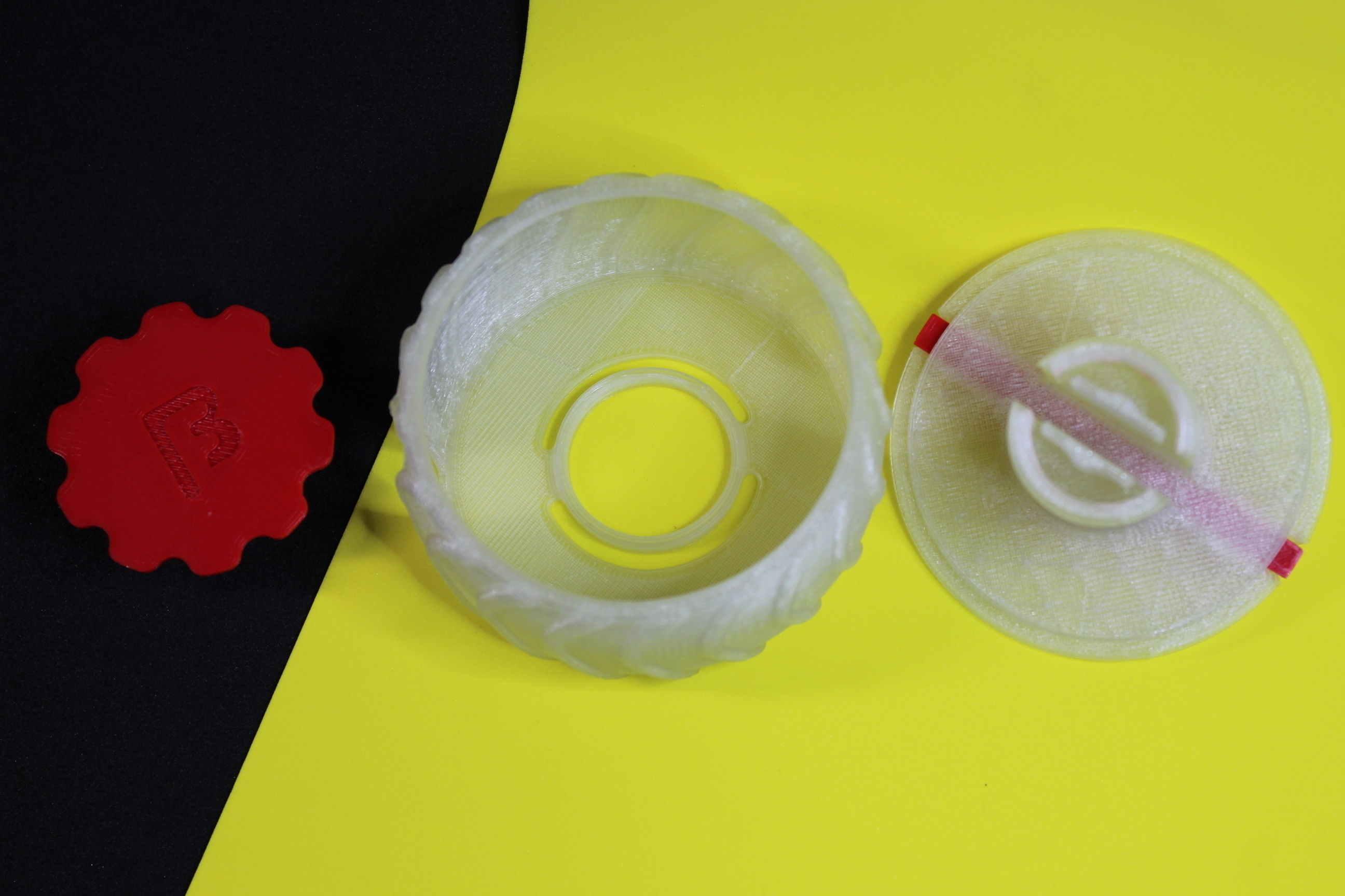 Free STL file Cable Roller Organizer Android / iPhone Cables Spool ...