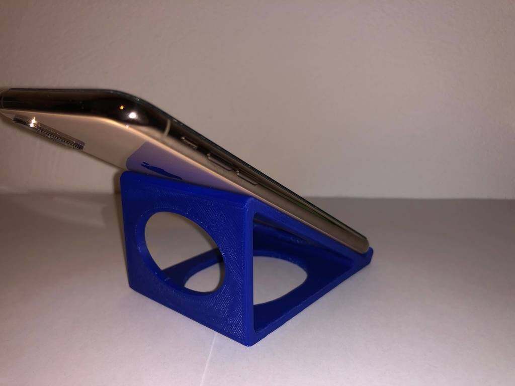 Free STL file Simple low phone stand・3D printer design to download・Cults