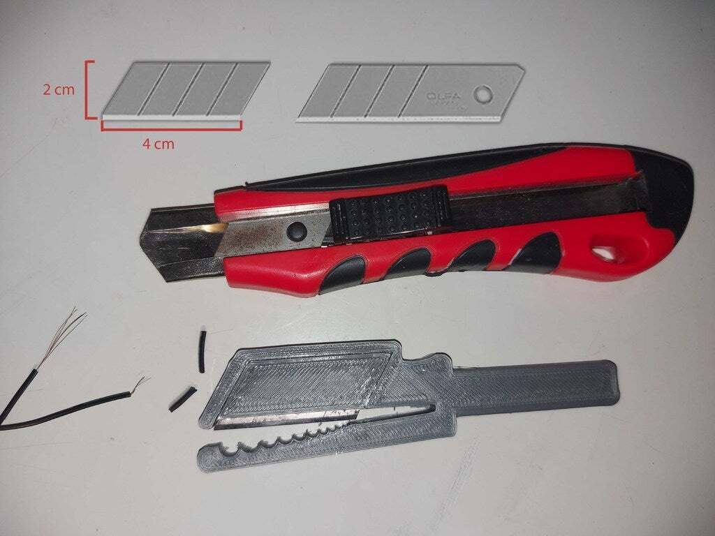 Free STL file Wire Stripper (using 18mm snap-off blade)・3D print design ...