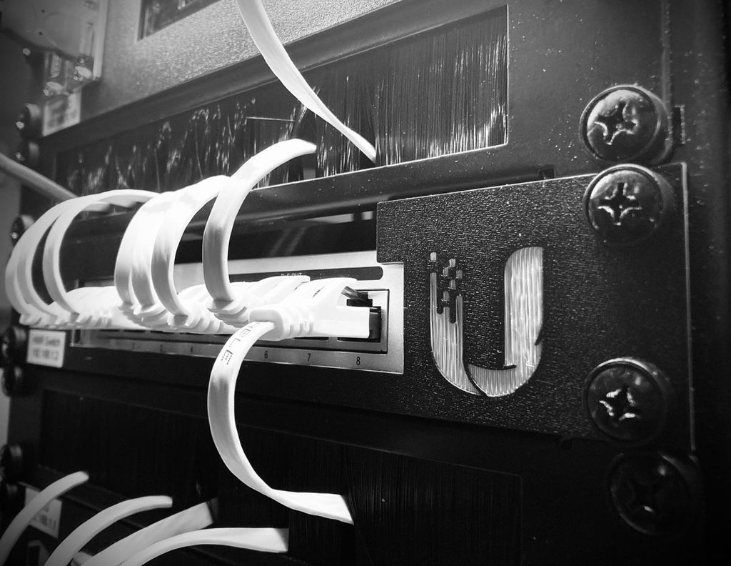 Free STL file 10" Unifi Network Rack Project・3D printing template to ...