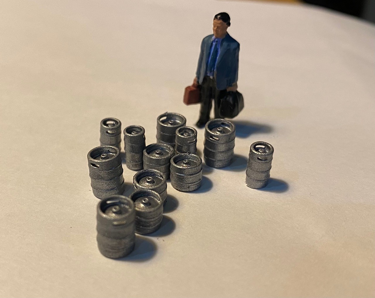 STL file Model Railway - Beer Barrels - Kegs - Modern 🛤️・Design to ...