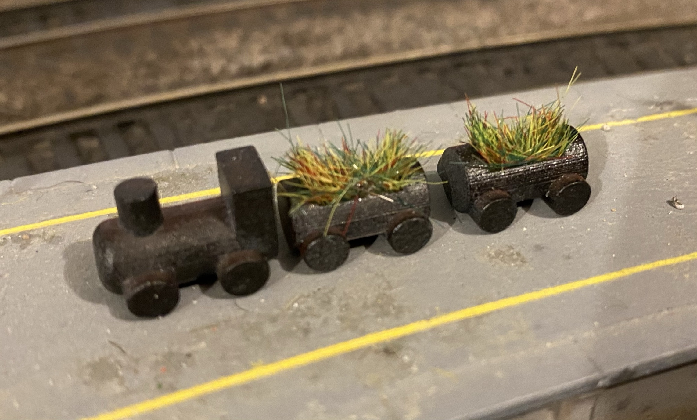 STL file Model Railway Platform Train Flower Display Feature 🛤️・3D ...