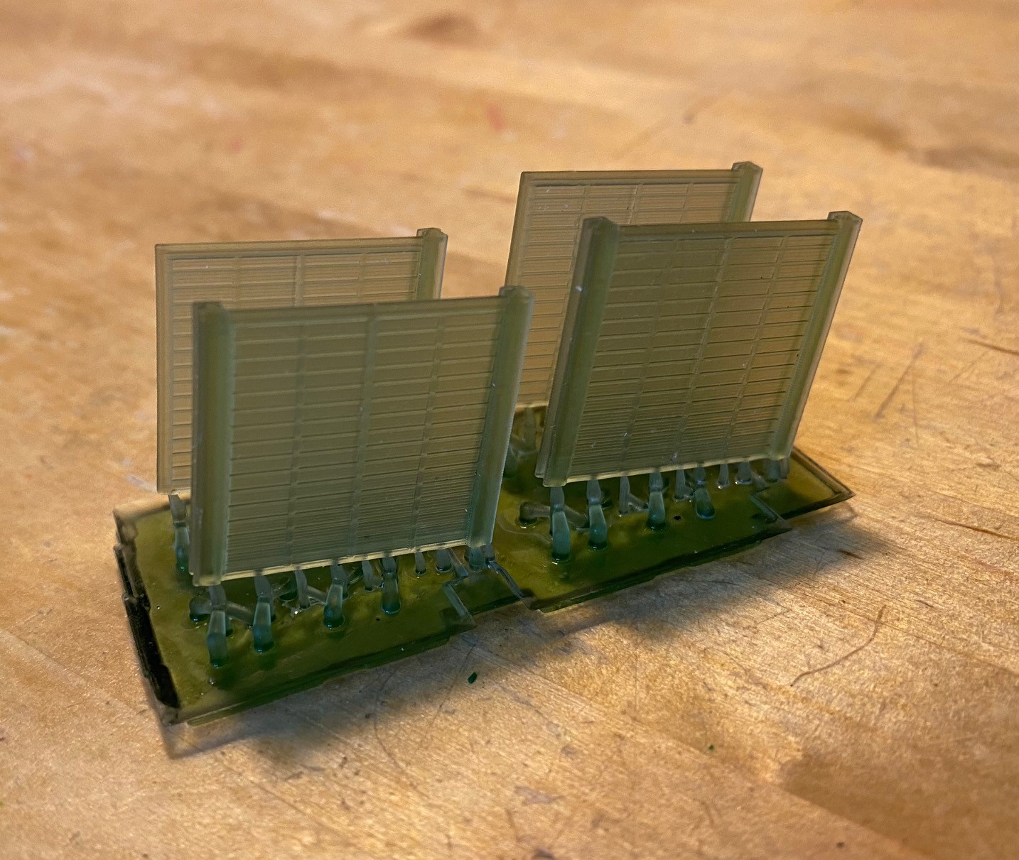 STL file Model Railway Wood Panel Fencing with Concrete Posts - Kit ...