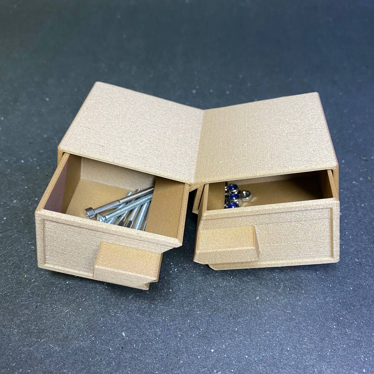 Free 3D file Broken Drawer・3D printable model to download・Cults