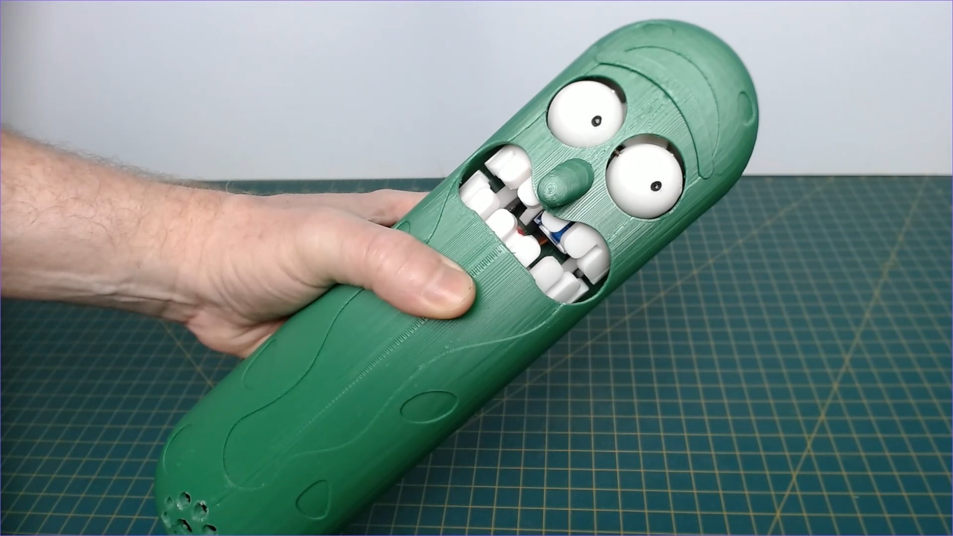 Free STL file Animatronic Pickle Rick 👽・3D printing design to download ...