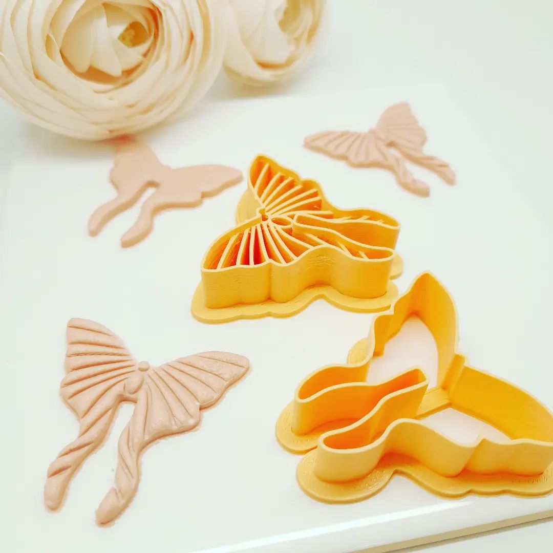 STL file POLYMER CLAY CUTTER* 2 size 2 versions/Butterfly cutters ...