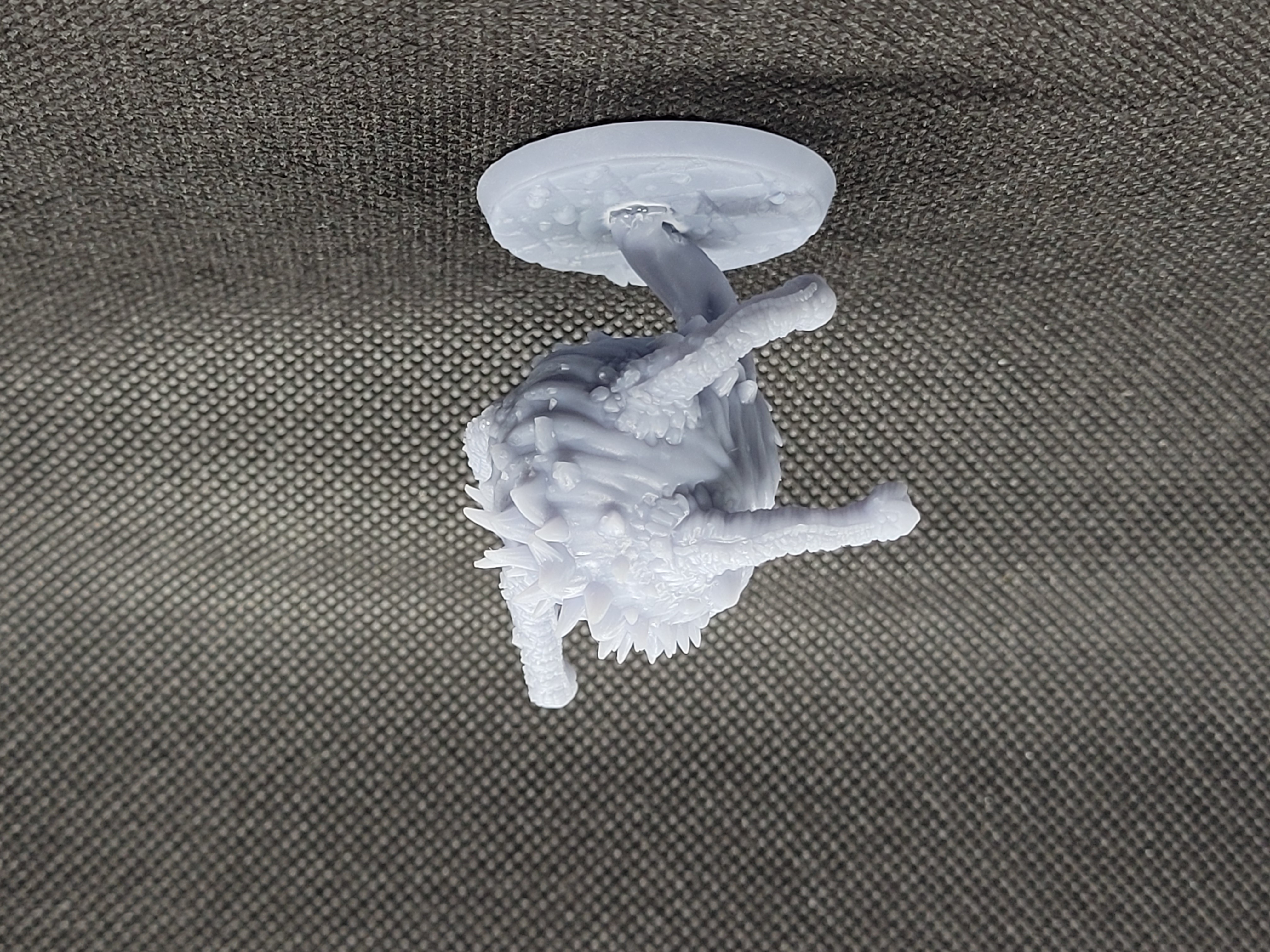STL file Spectator (Pre-Supported)・3D printer design to download・Cults