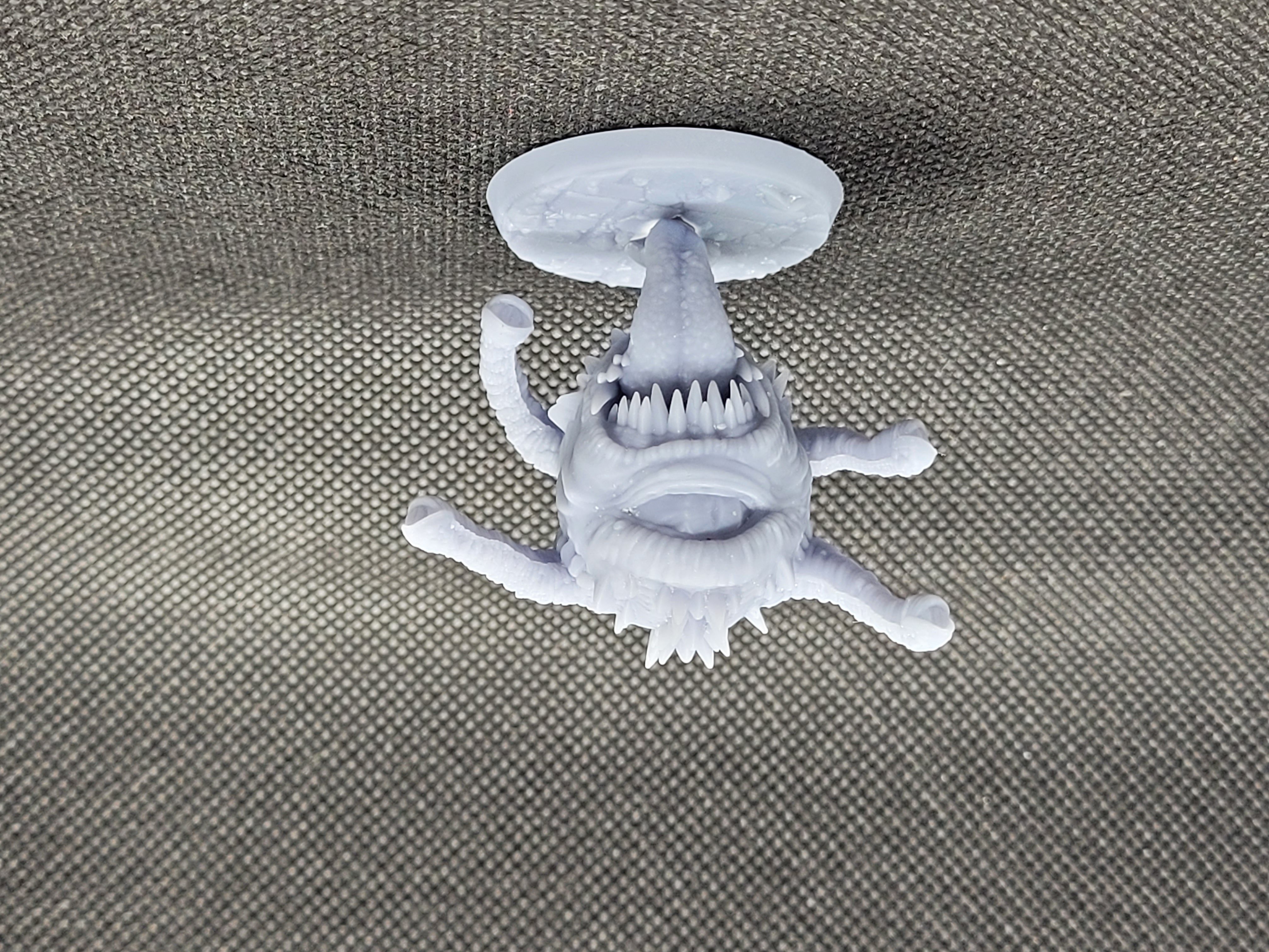 STL file Spectator (Pre-Supported)・3D printer design to download・Cults