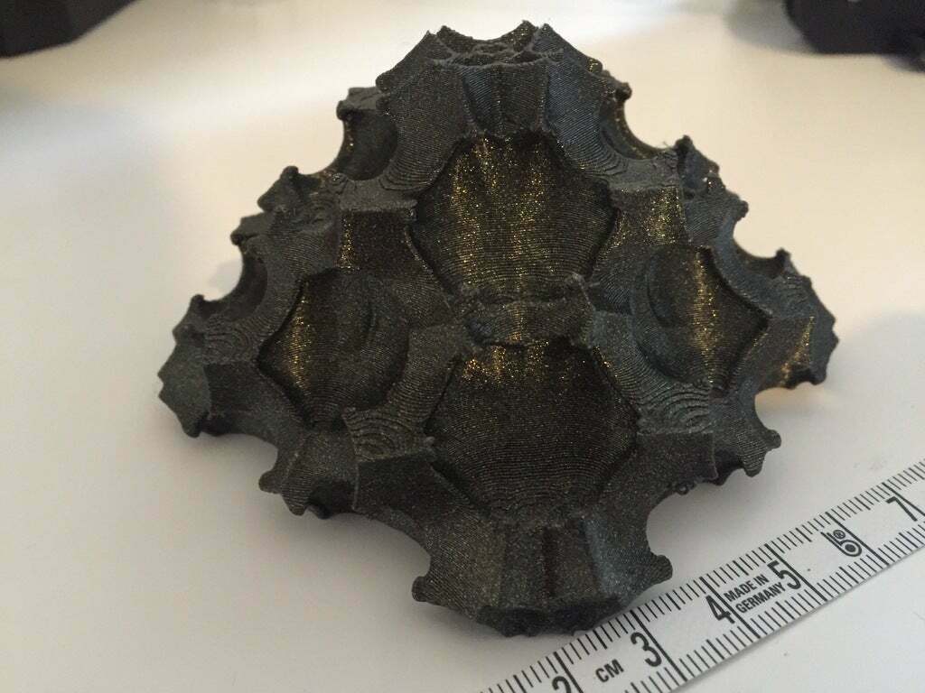 Free STL file Arrow Pyramid Fractal・3D printable model to download・Cults