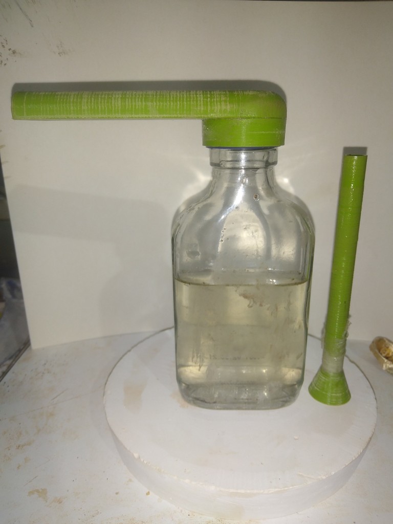 Archivo 3D gratuito Botella Bong・Idea de impresión 3D para descargar・Cults