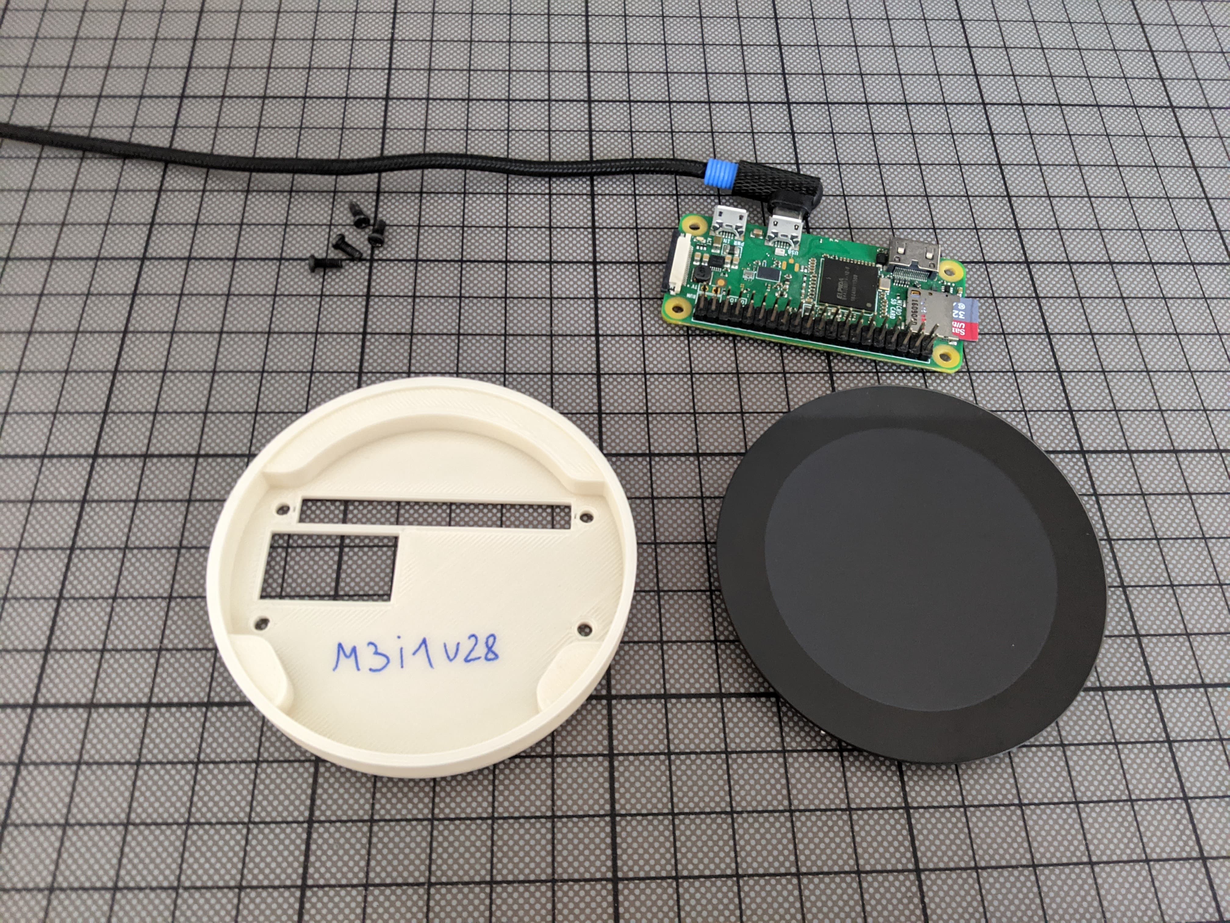 STL file Protector (M3) for pimoroni HyperPixel 2.1 round Touch・3D printable model to download・Cults