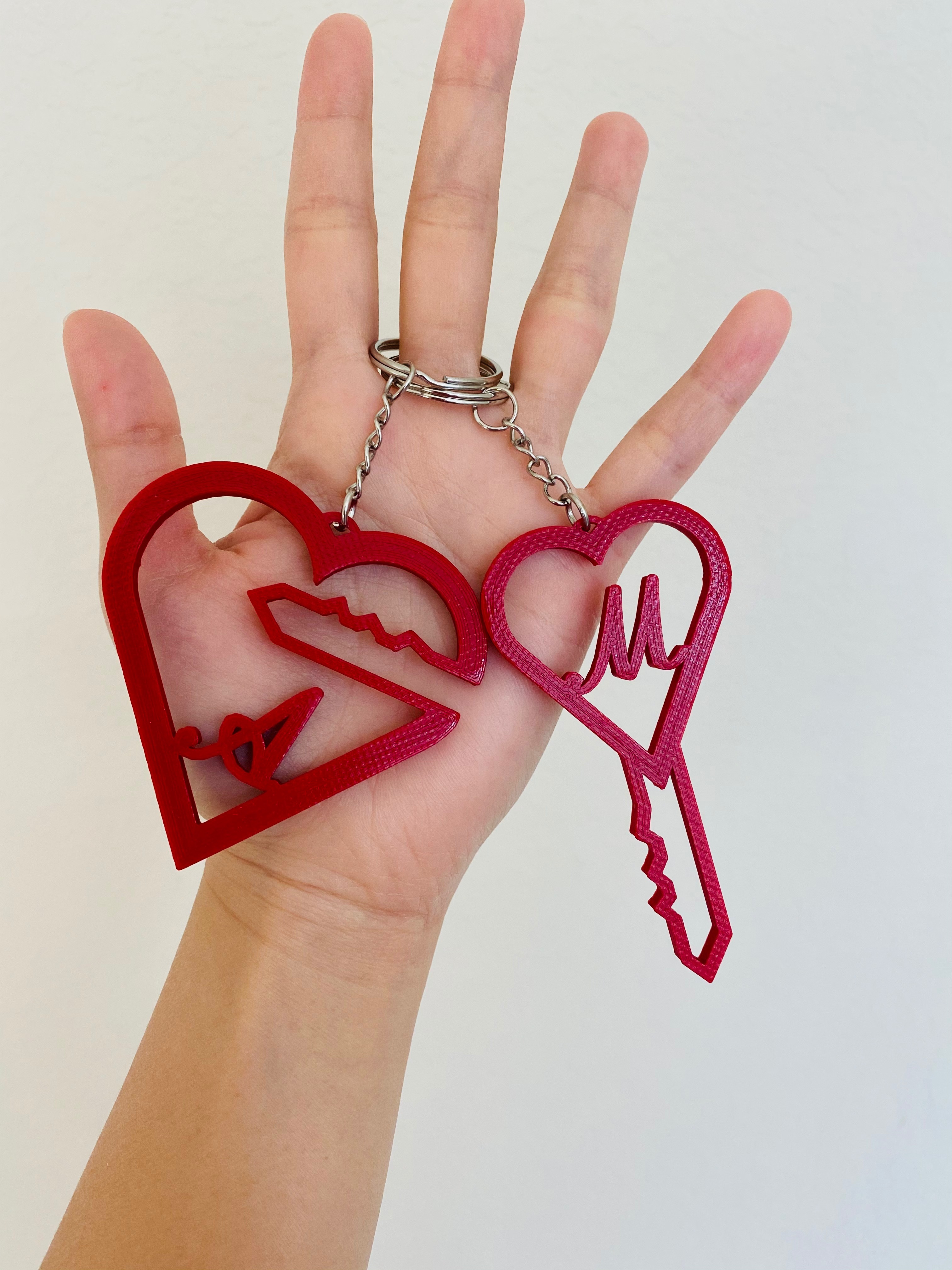Archivo STL Pareja de corazones con llave y ojo de cerradura 📱・Modelo ...