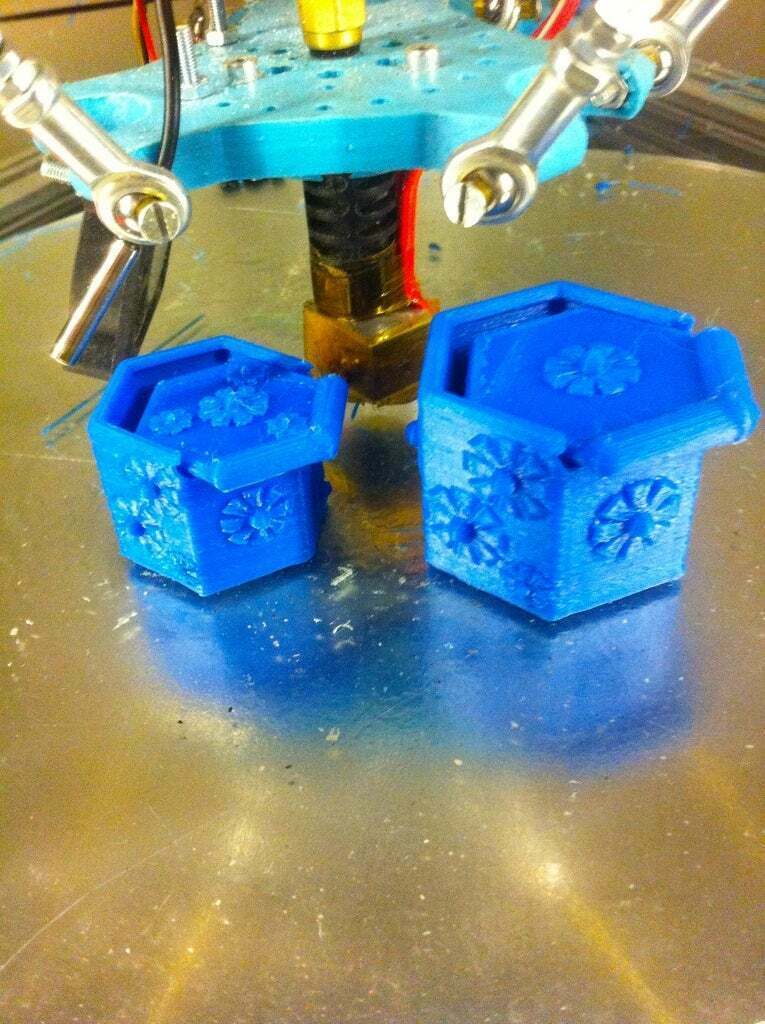 STL file flower box・3D print design to download・Cults