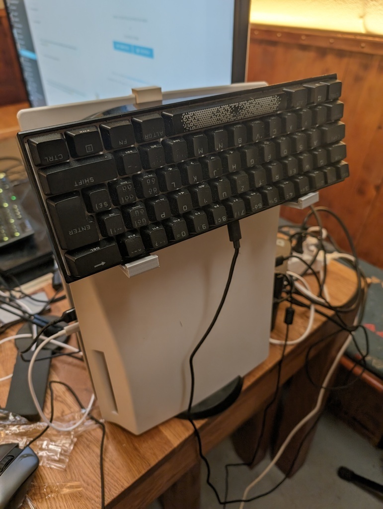 Free 3D file Playstation 5 keyboard hook 🎮・3D print object to download・Cults