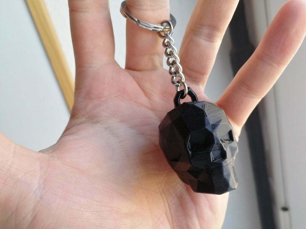 Free STL file Low Poly Skull Keychain 💀・3D printer design to download・Cults