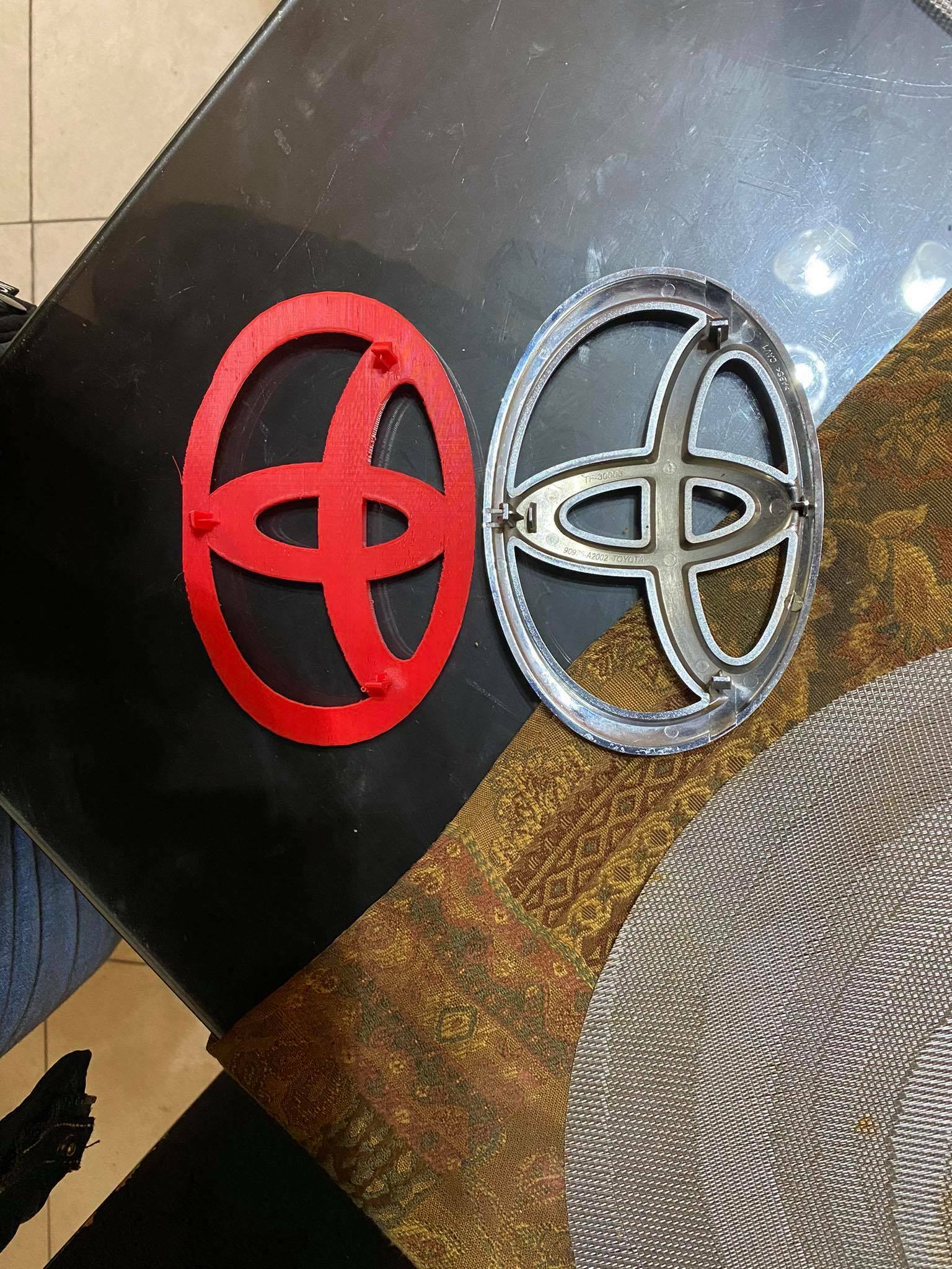 STL file TOYOTA CAMRY 2014 EMBLEM 🚗・3D printing idea to download・Cults