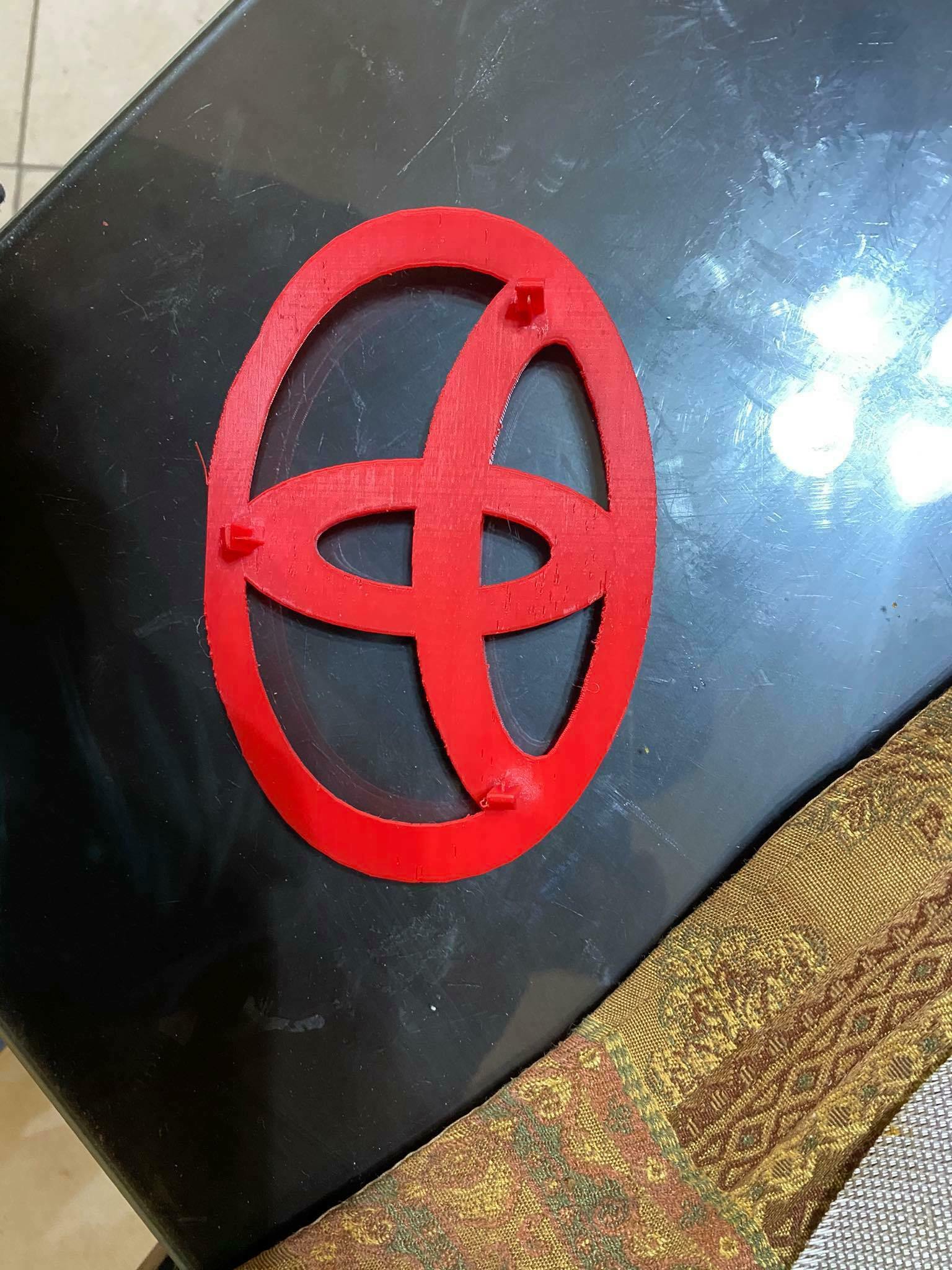 STL file TOYOTA CAMRY 2014 EMBLEM 🚗・3D printing idea to download・Cults