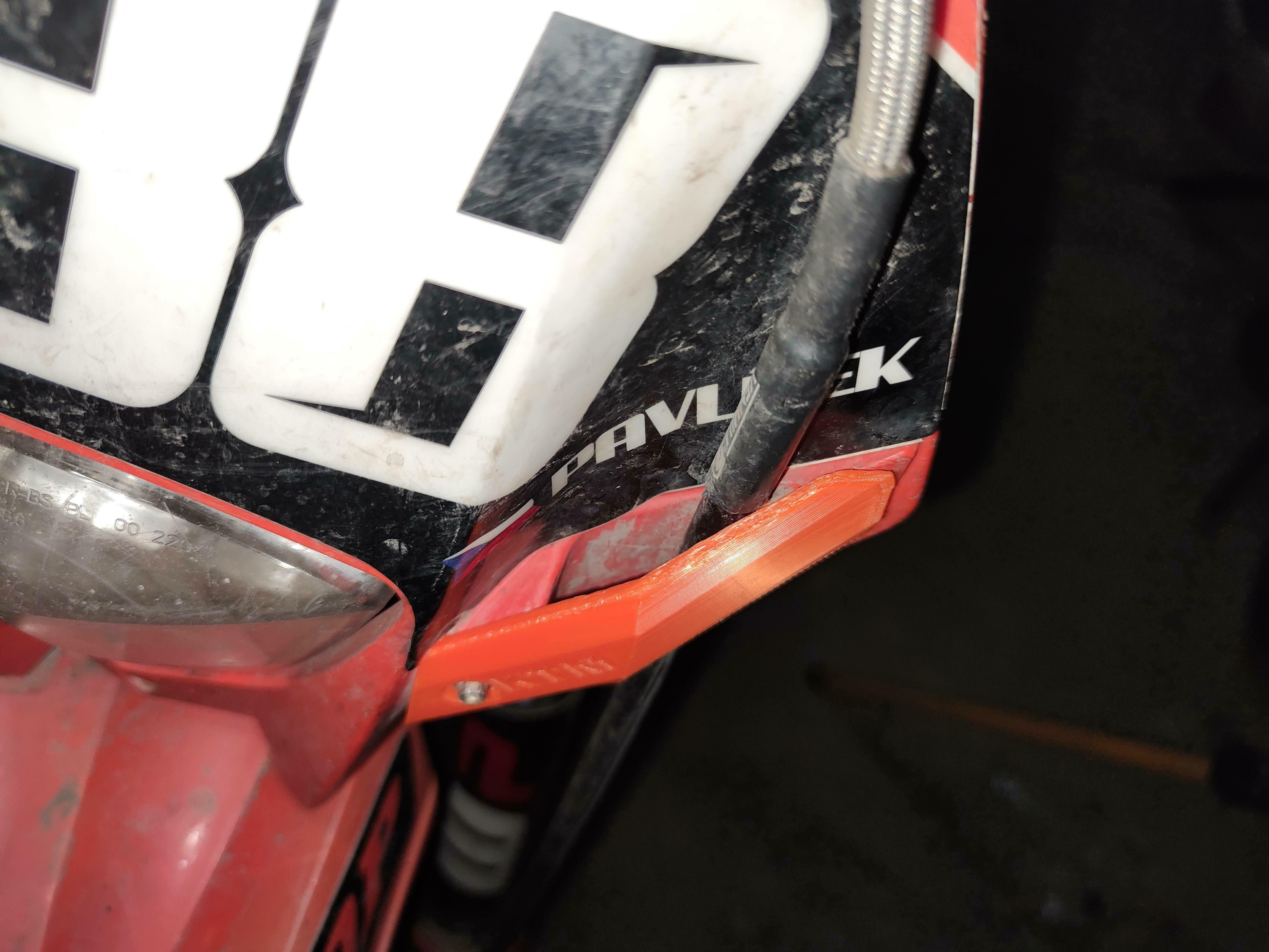 STL file KTM 525 EXC-F 2007 Front Brake Hose holder・3D printable design ...