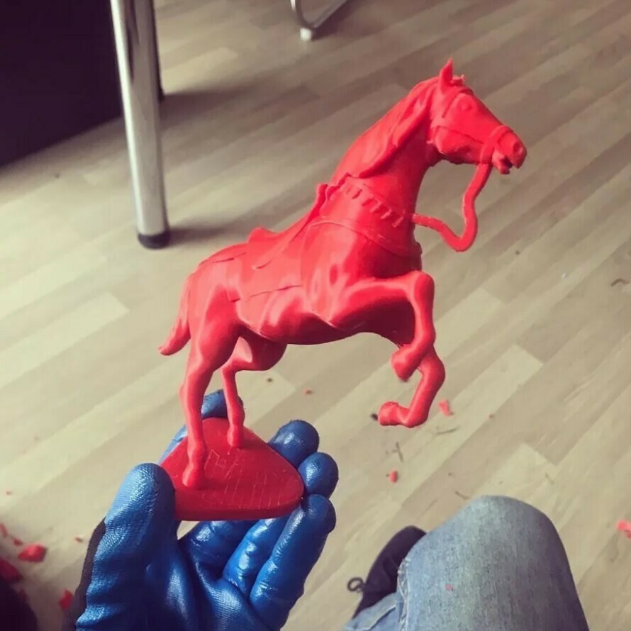 Free STL file The horse reared up (copy from scale 1:43)・3D printing ...