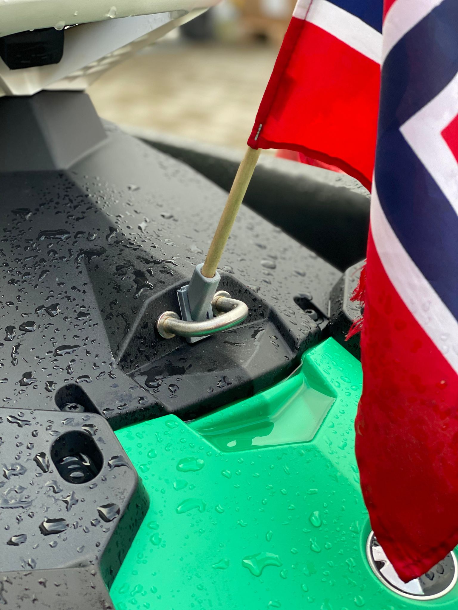 STL file seadoo spark flag holder・3D printing template to download・Cults