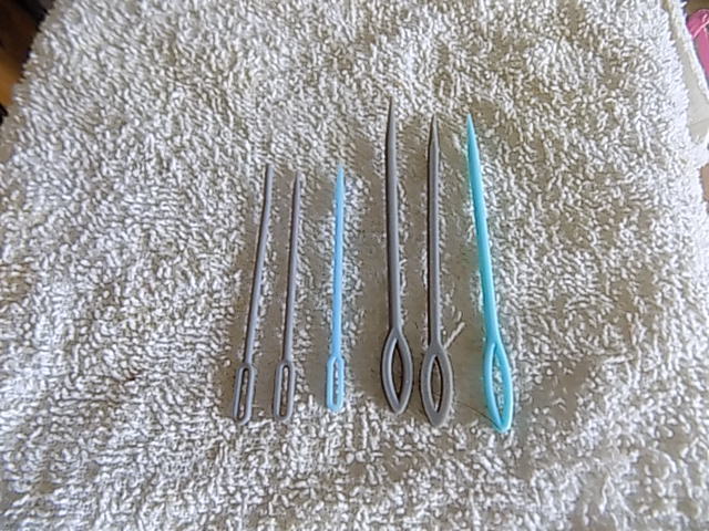 Free STL file Boye Yarn Needles large small bent and straight for SLA ...