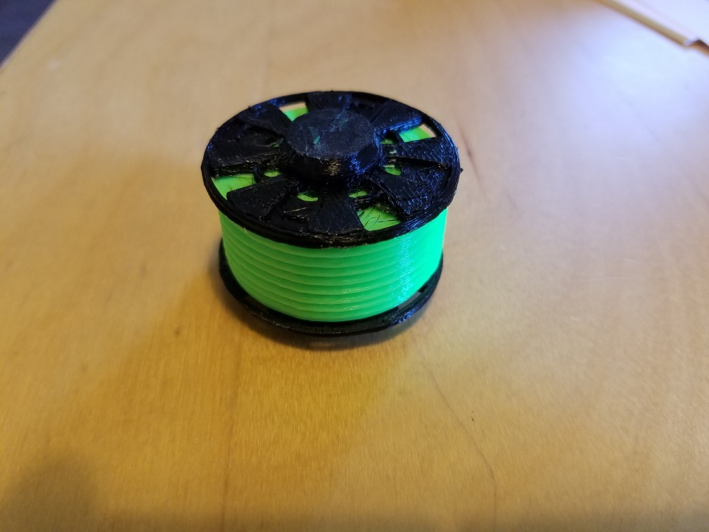 Free 3D file Mini Makerbot Filament Spool・Model to download and 3D ...